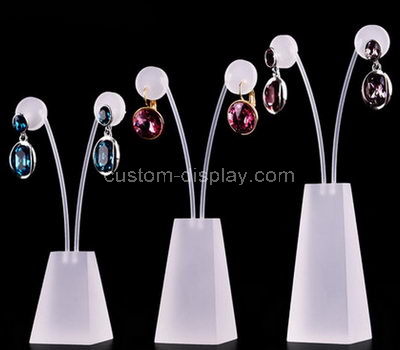 Earrings stand customized by display manufacturers